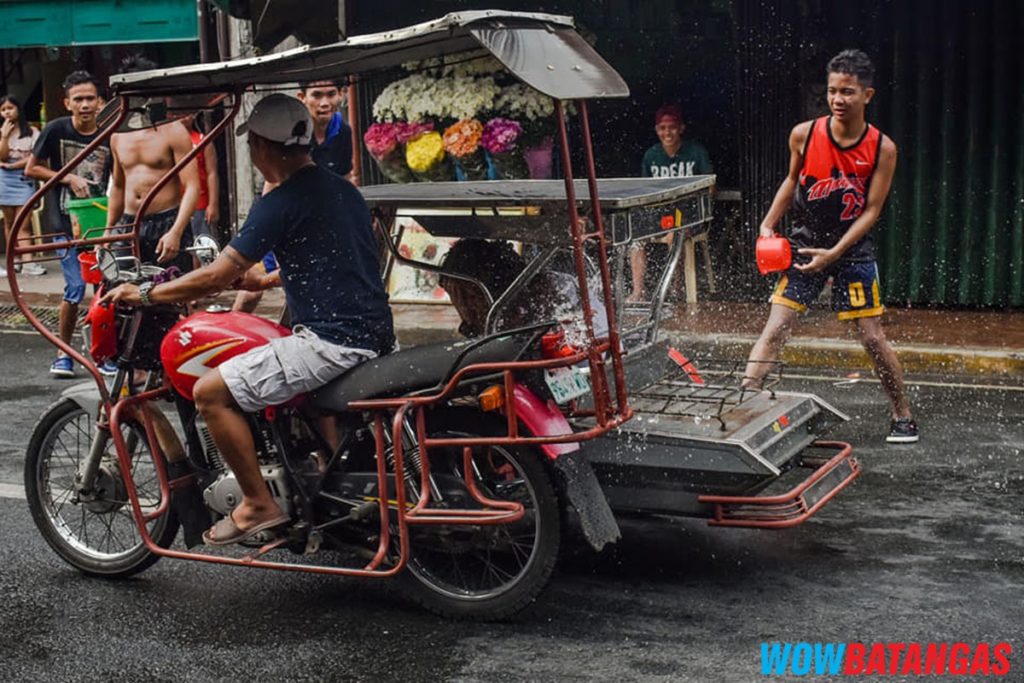 Buling-buling : Ang tradisyon ng basaan sa Batangas | WOWBatangas.com ...
